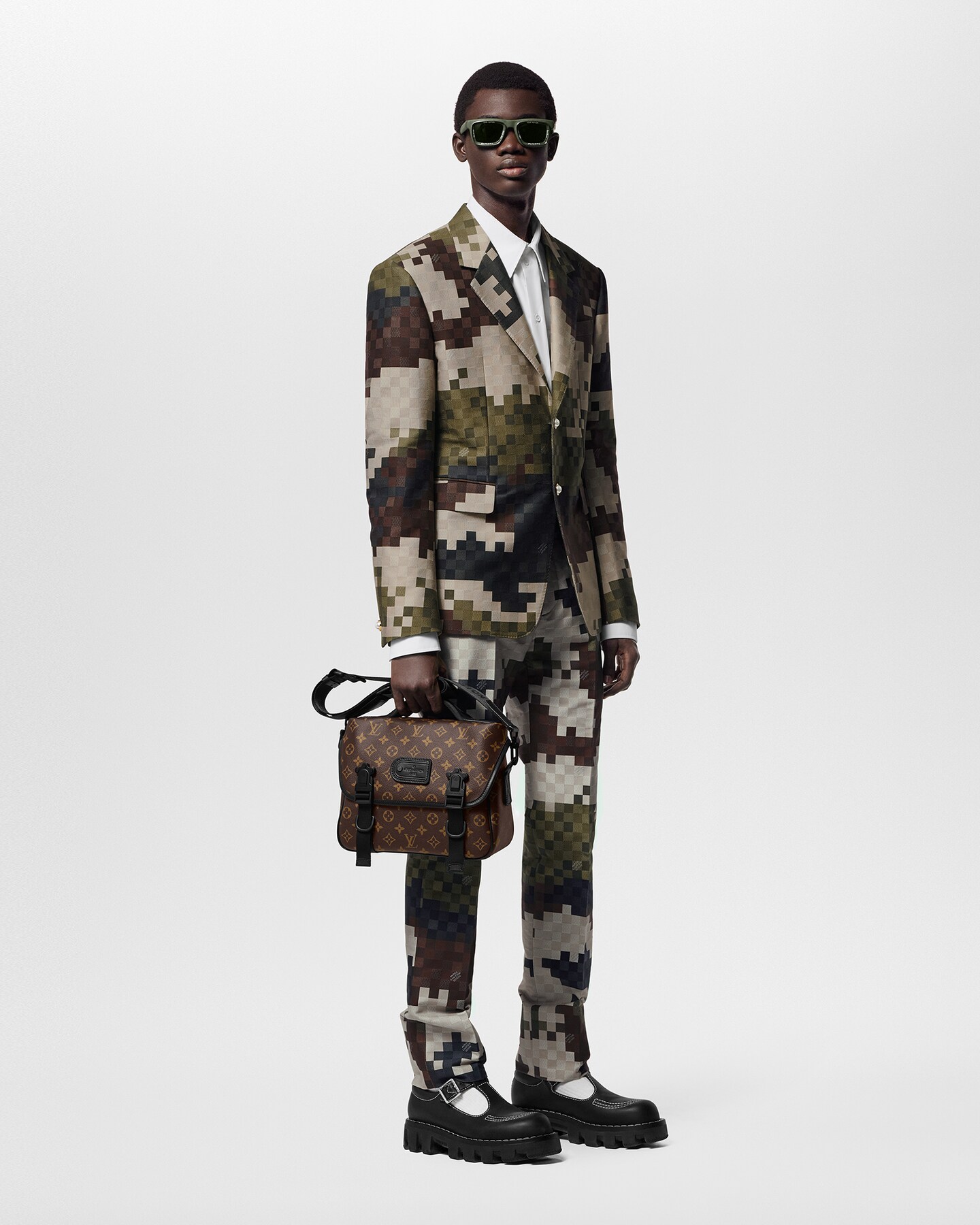 サングラス･LV スーパーヴィジョン･スクエア S00｜ルイ・ヴィトン 公式サイト - Z2443U